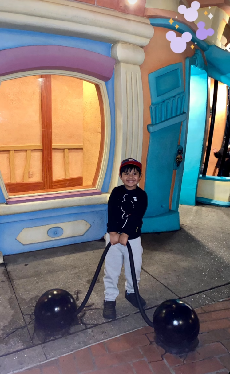 90 Day Fiance's Kalani and Dallas Enjoy Disney With Her Kids | In Touch ...