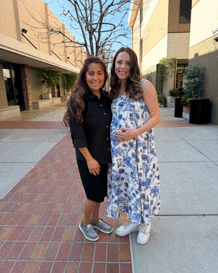 Jinger Duggar on How Mom Michelle Is Supporting Her Amid Baby No. 3 ...